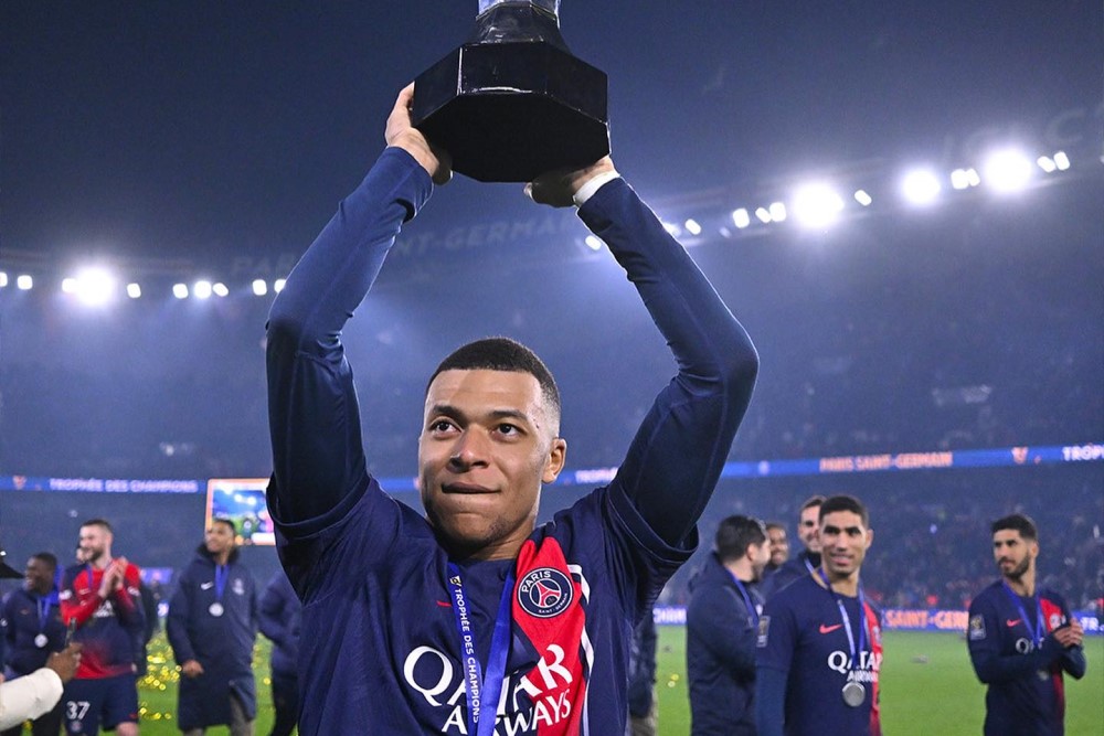 Mbappe Got Angry at the PSG Captain and Was Caught on Video - Superbetting